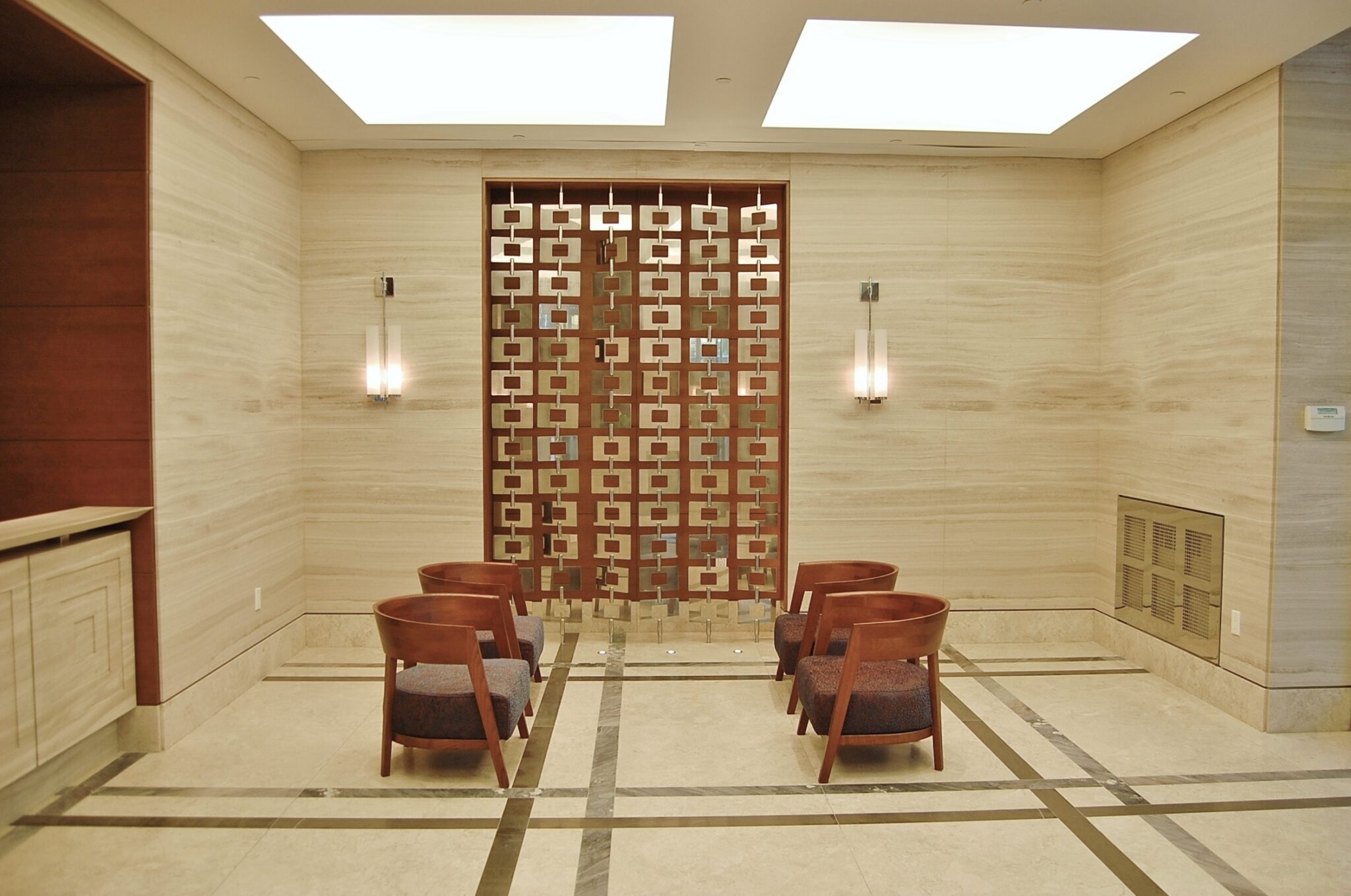 2182 BROADWAY -LOBBY – Miller Druck